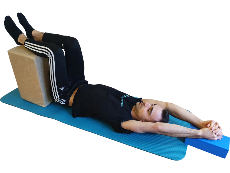 Static back pullover presses - Skadekompassen